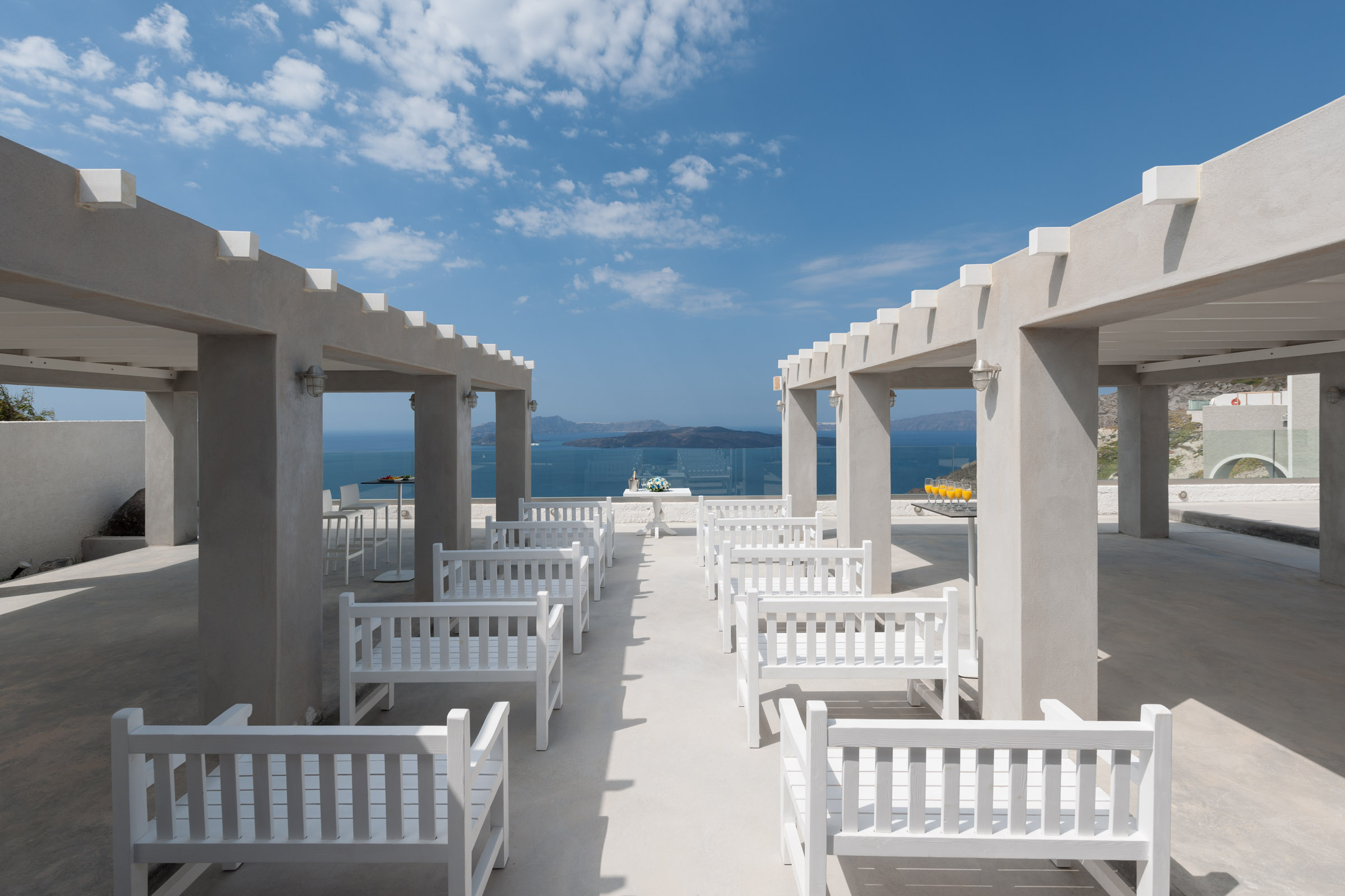 Book your wedding day in Calderas Dolphin Suites